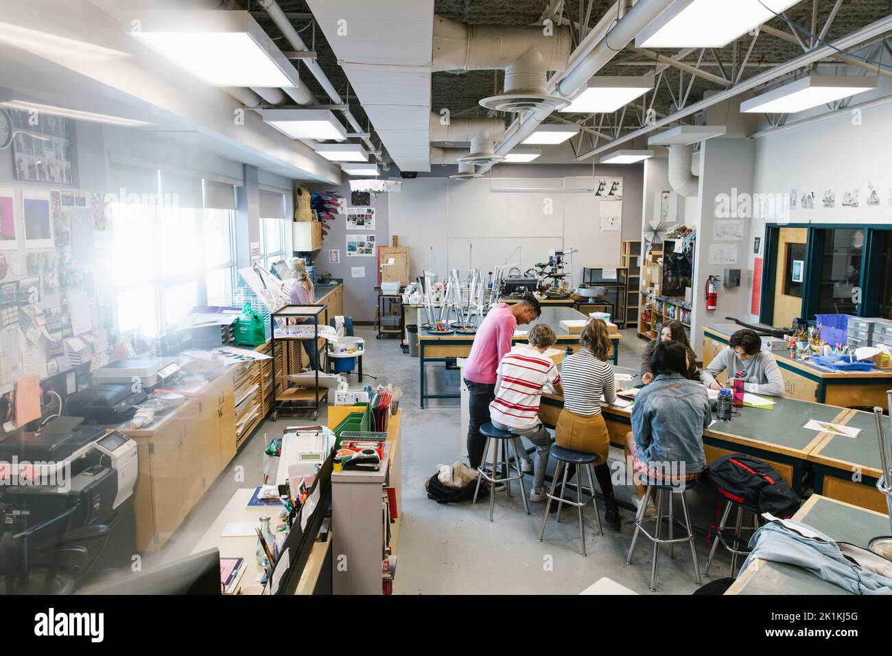 Native american student project hi-res stock photography and images - Alamy