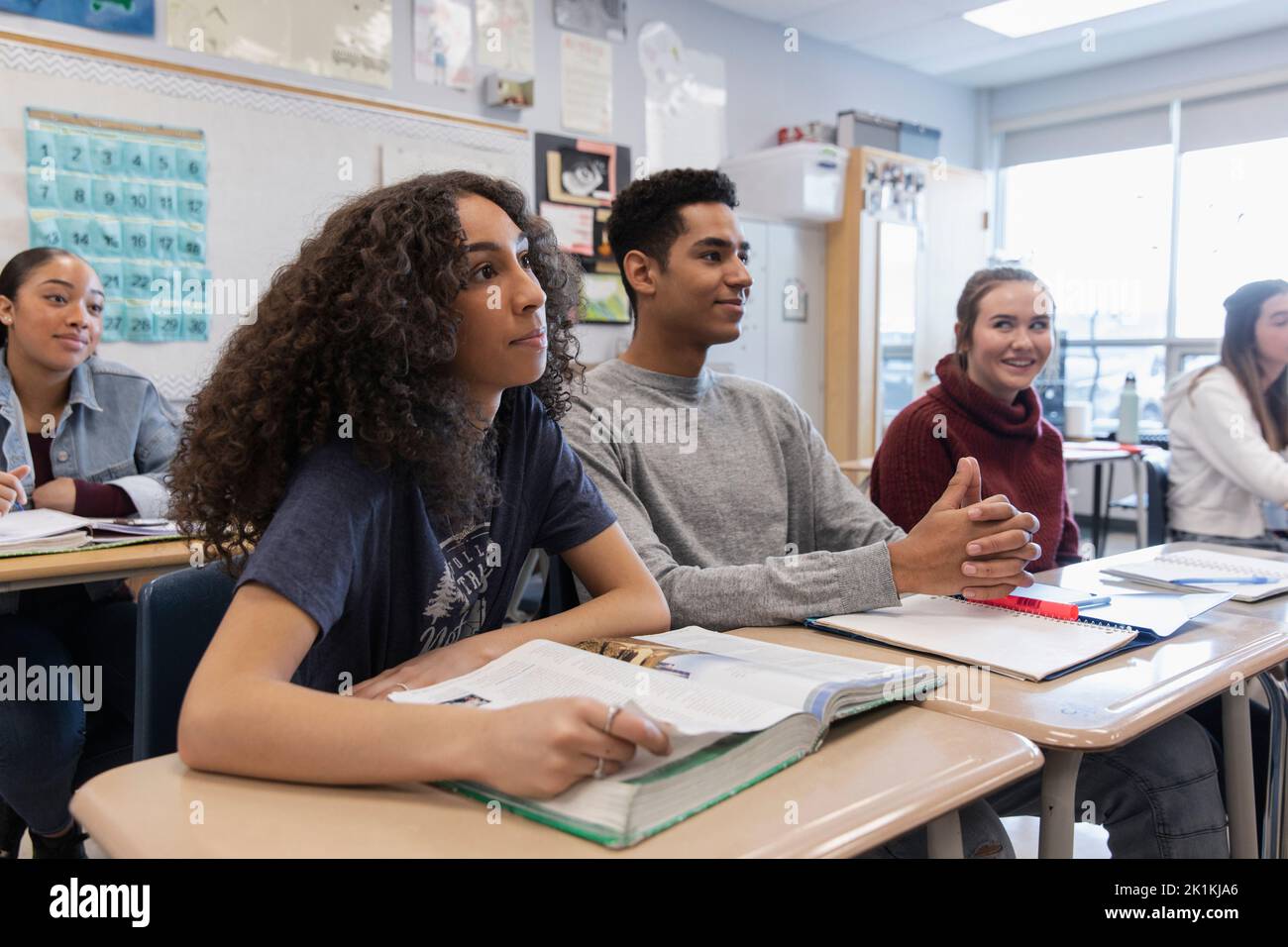 High school student classroom listening hi-res stock photography and ...