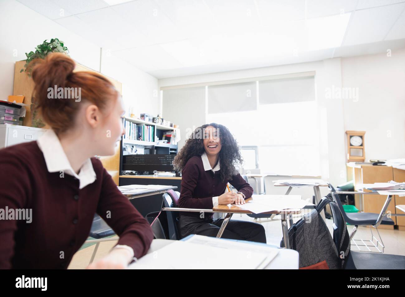 Teenage students classroom uniform hi-res stock photography and images ...