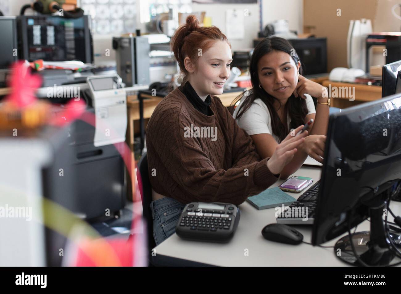 School students using computer lab hi-res stock photography and images ...