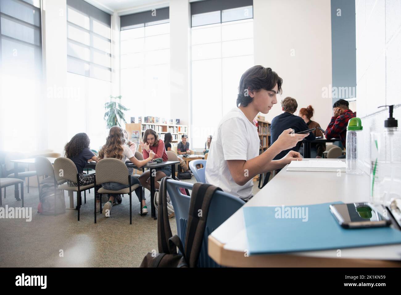Teen boy student 15 hi-res stock photography and images - Alamy