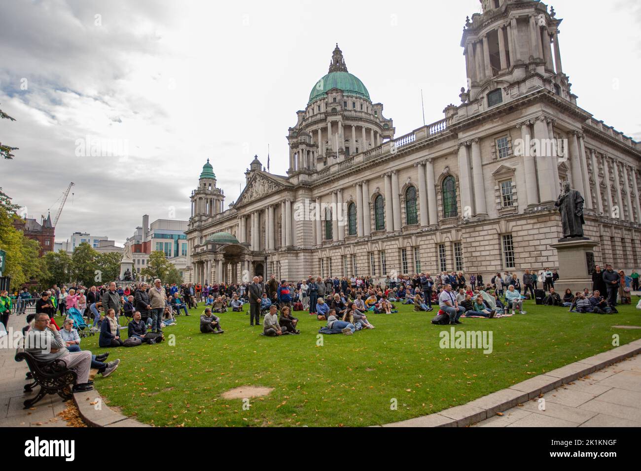 Belfast, UK. 19th Sep, 2022. Hundreds Gather in Grounds of Belfast City ...