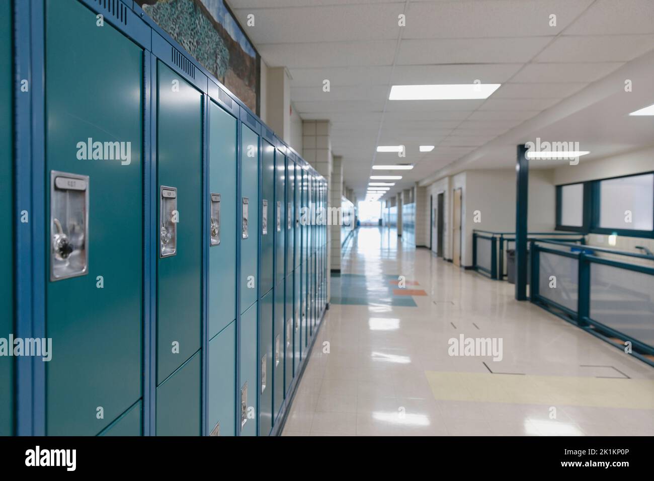 Blue school locker hi-res stock photography and images - Alamy