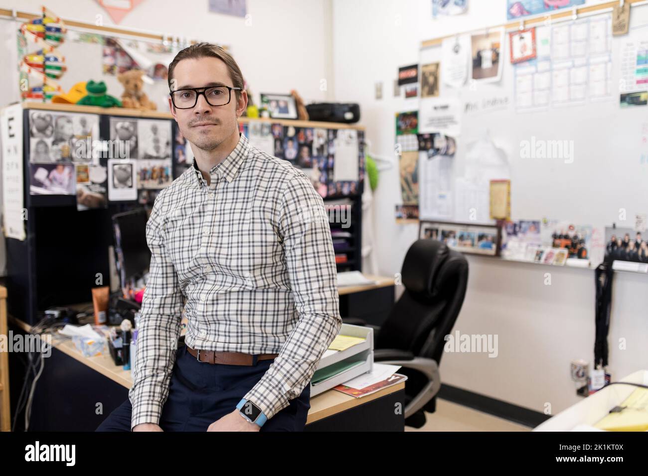 High school teacher desk hi-res stock photography and images - Alamy