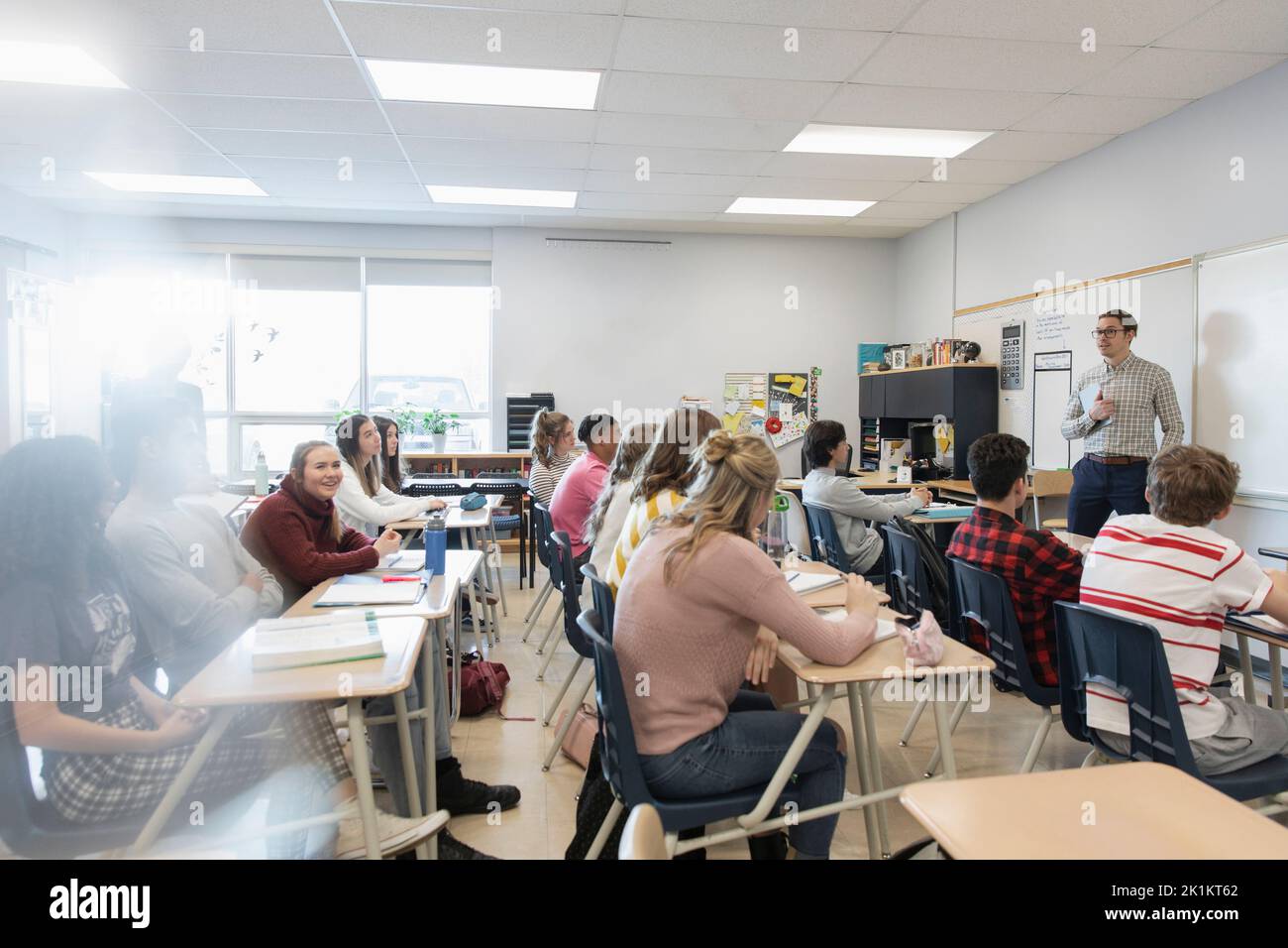 School crowd teacher hi-res stock photography and images - Alamy