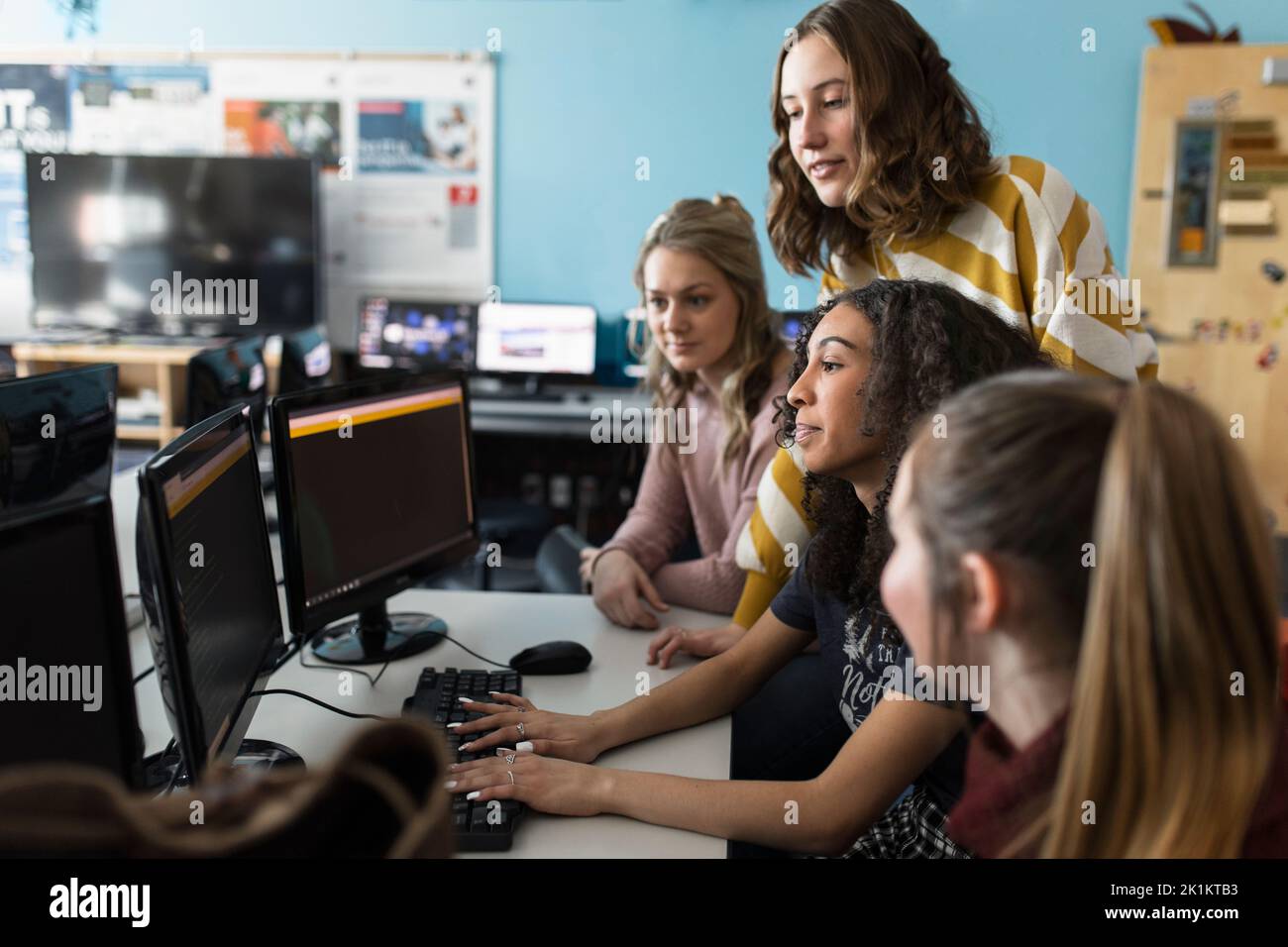 School high hi-res stock photography and images - Alamy
