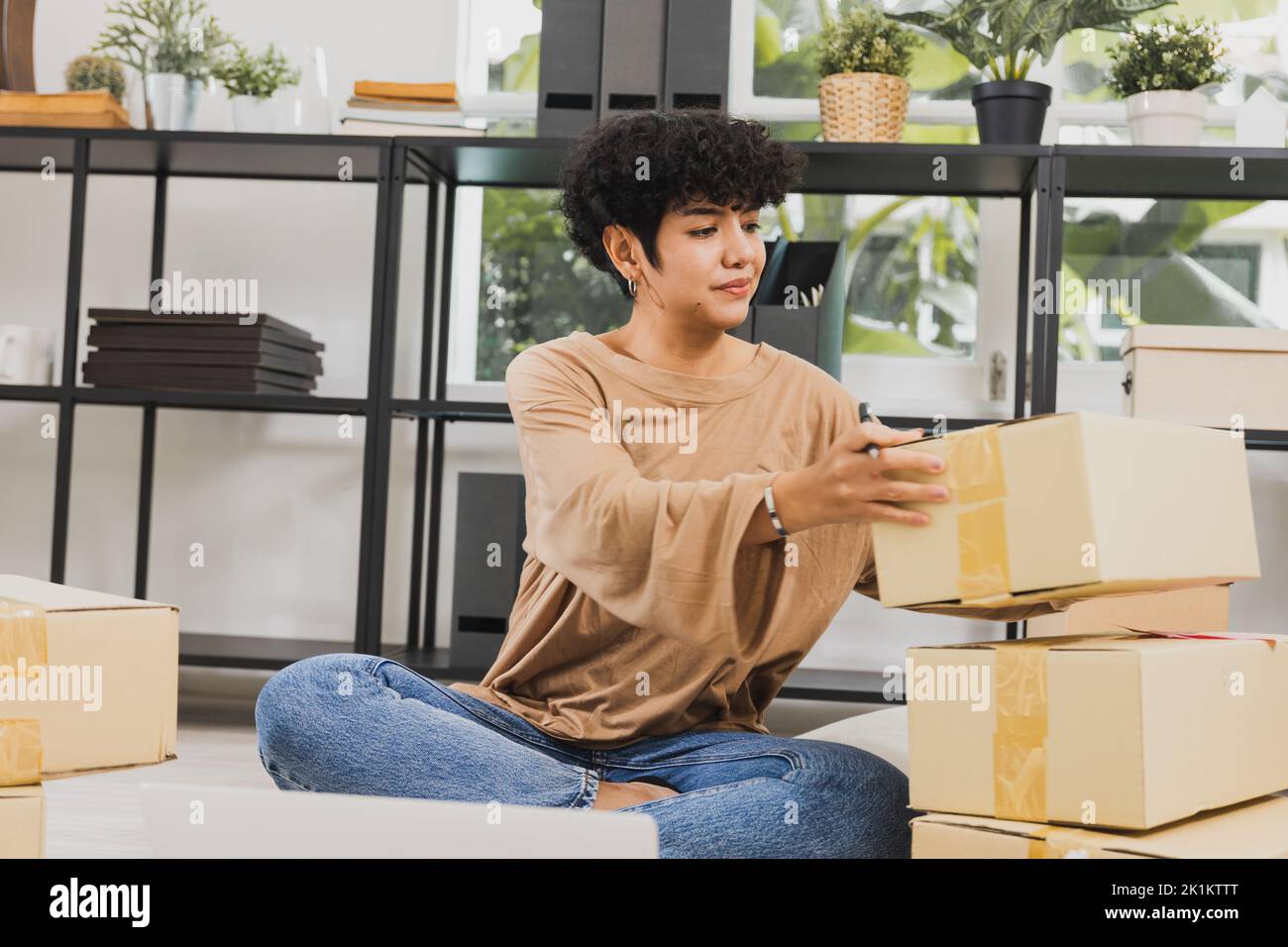 Check parcel hi-res stock photography and images - Alamy