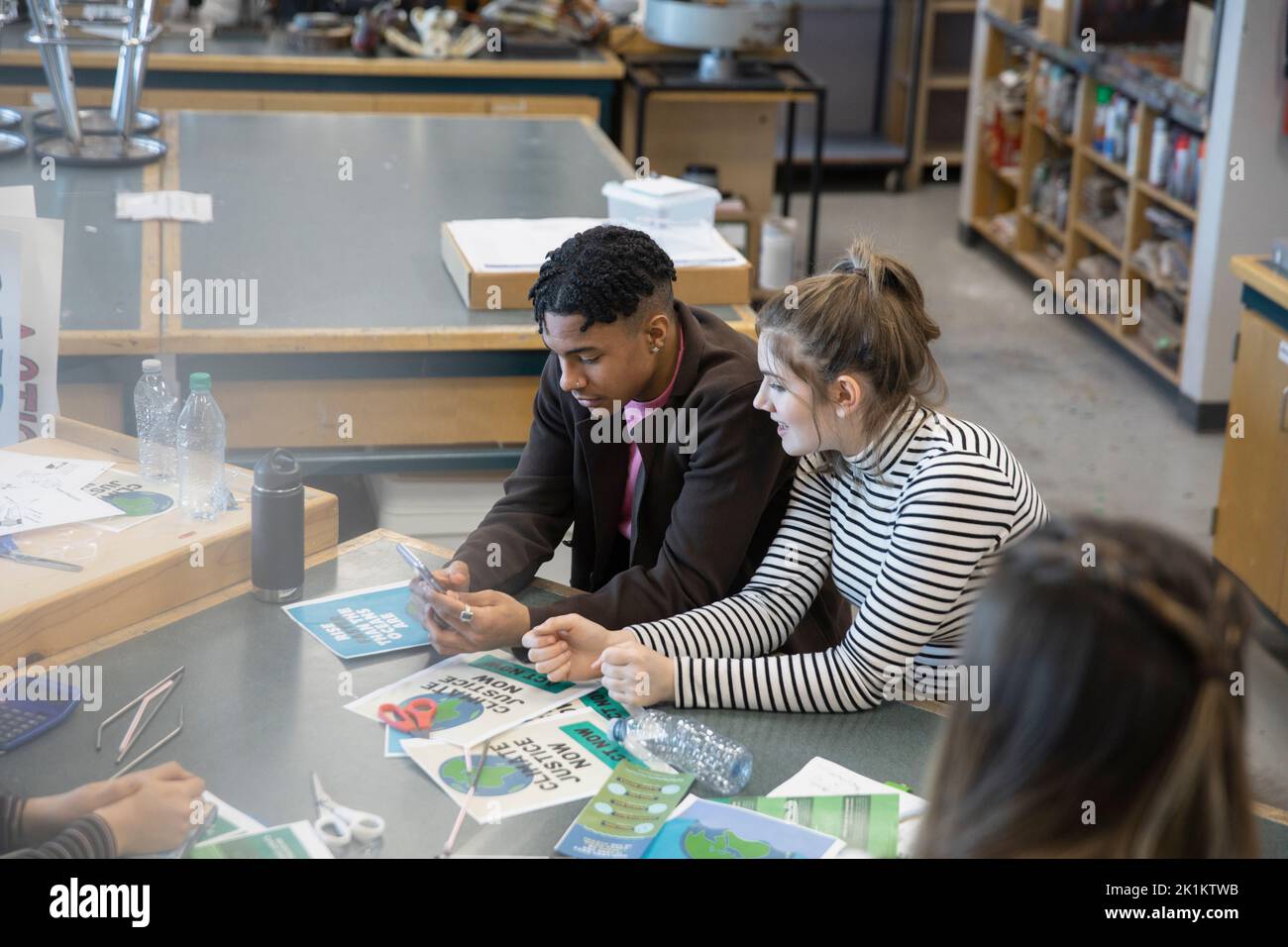 Boy working in classroom hi-res stock photography and images - Alamy