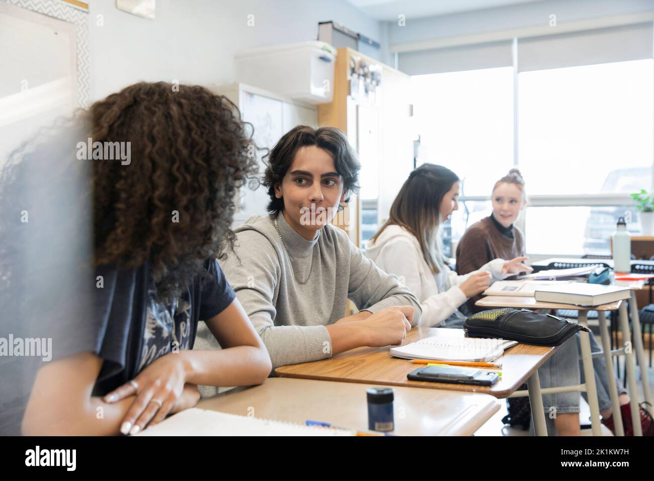 High school students classroom talking hi-res stock photography and ...
