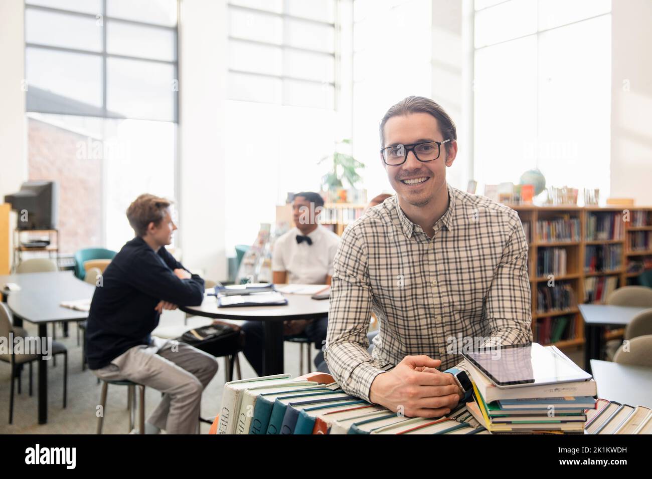 Men working up high hi-res stock photography and images - Alamy