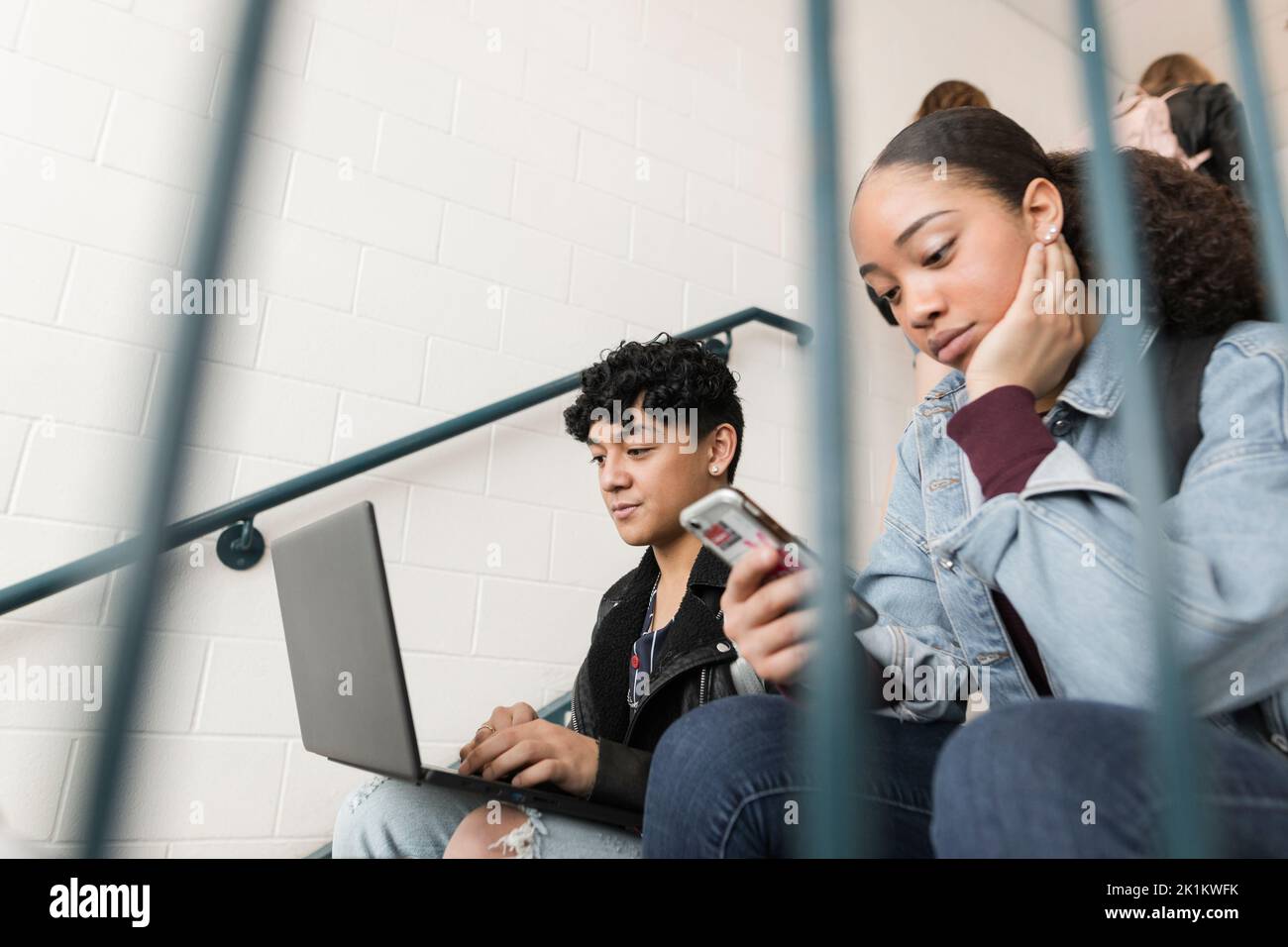 Two boys using laptop school hi-res stock photography and images - Alamy