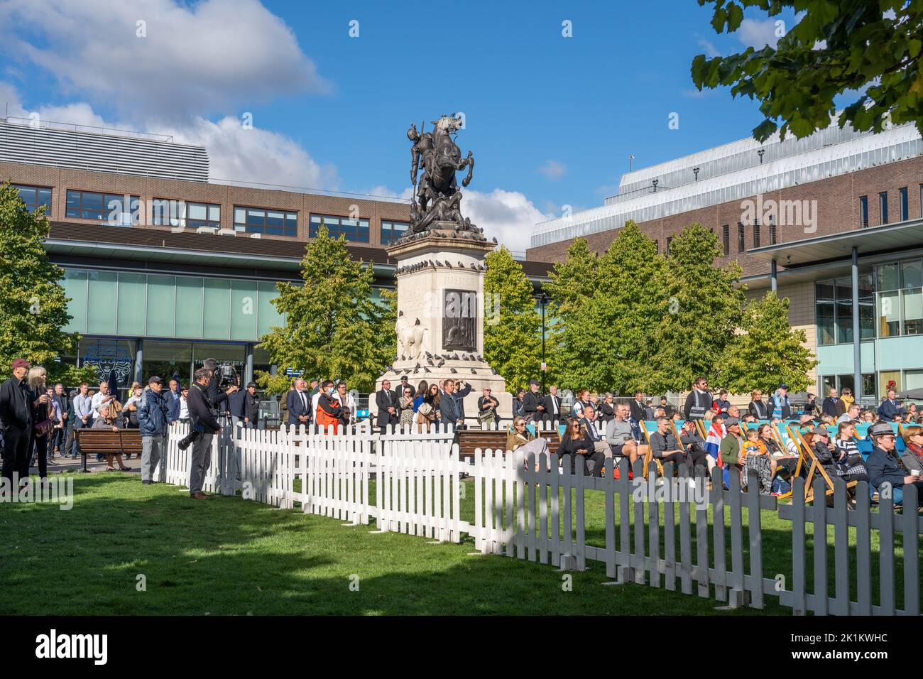 Newcastle upon Tyne, UK. 19th September 2022. People gather to watch ...