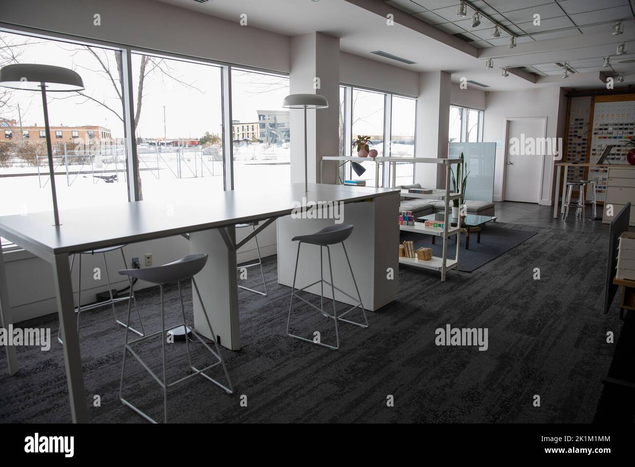 Sparse interior hi-res stock photography and images - Alamy