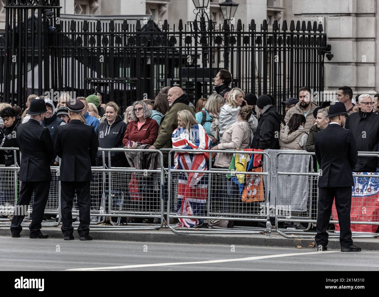 Hm the queen tributes hi-res stock photography and images - Alamy