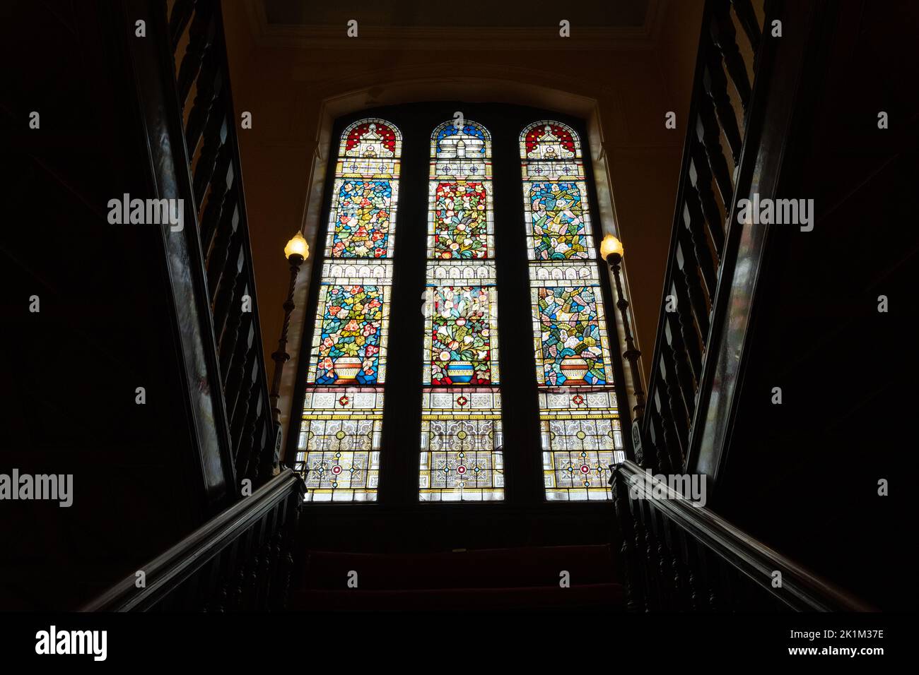 Synagogue stained glass windows hi-res stock photography and images - Alamy