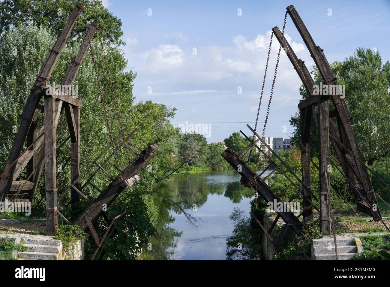 Van Gogh country: the Langlois bridge that was painted by Vincent van ...