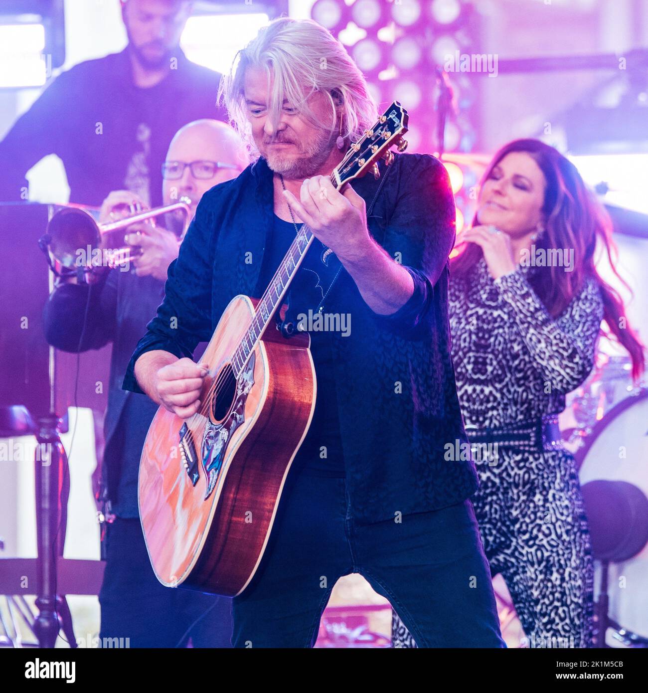 New York, NY, USA. 16th Sep, 2022. Little Big Town, Philip Sweet on ...