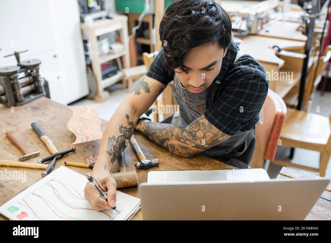 Dusing hi-res stock photography and images - Alamy