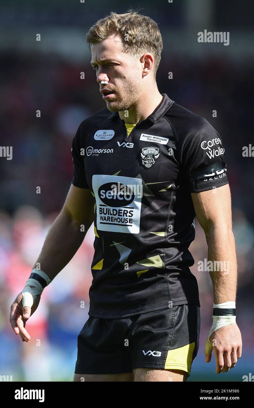 St. Helens, England -17th September 2022 - Chris Atkin (18) of Salford ...