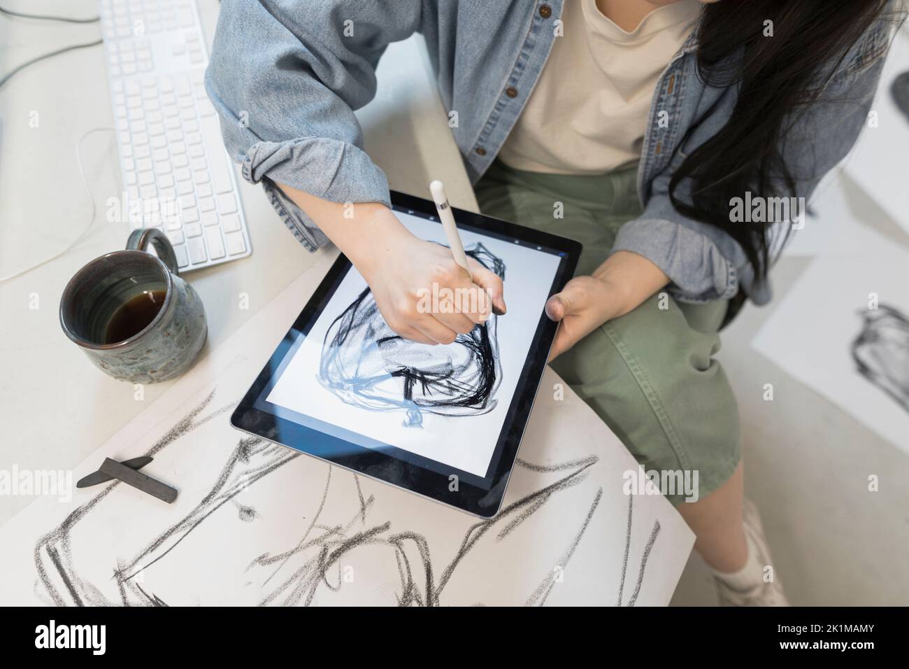 Draw artist hi-res stock photography and images - Alamy