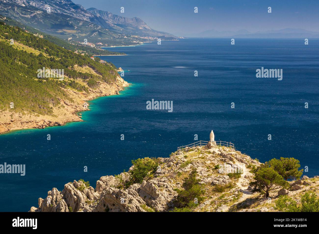 Wonderful Croatian landscape with mountains and azure water, Adriatic ...