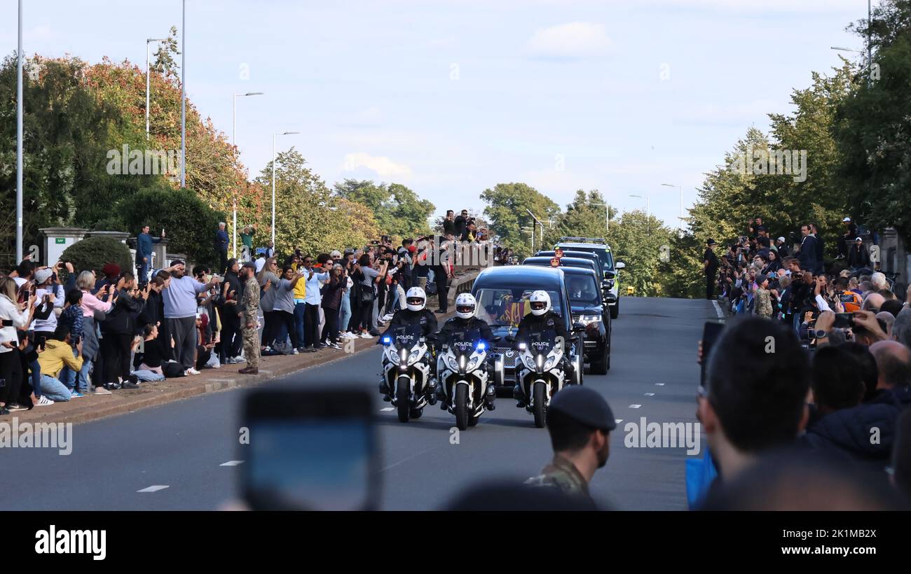 Her Majesty Queen Elizabeth II State Funeral Procession by State Hearse ...