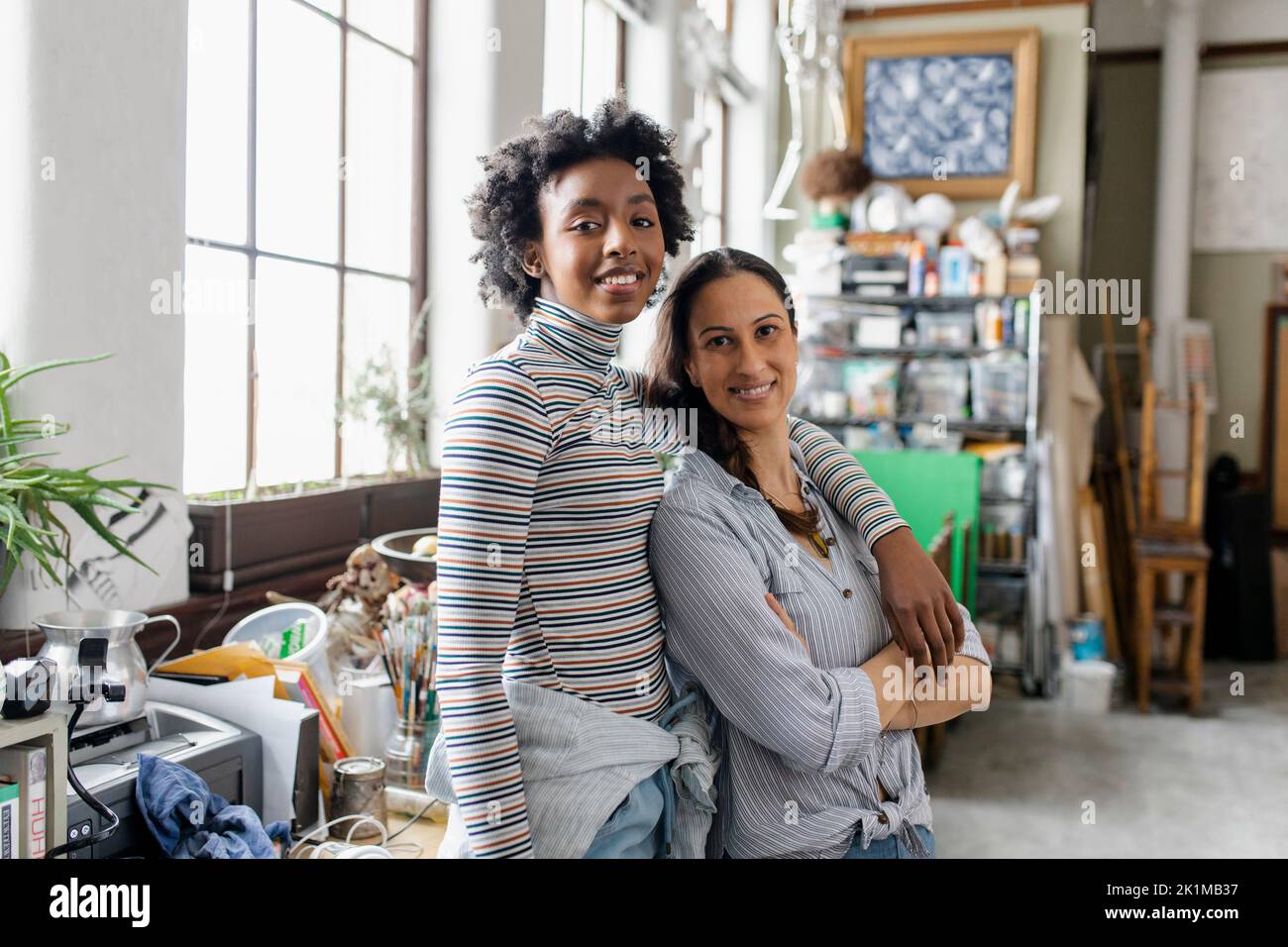 Arm around woman hi-res stock photography and images - Alamy