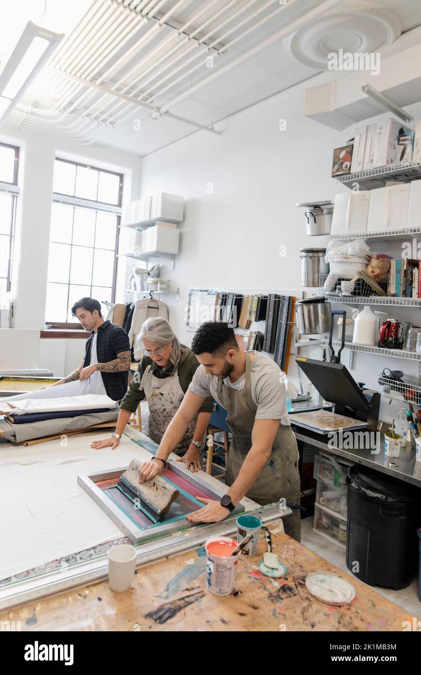 Screenprint paint hi-res stock photography and images - Alamy