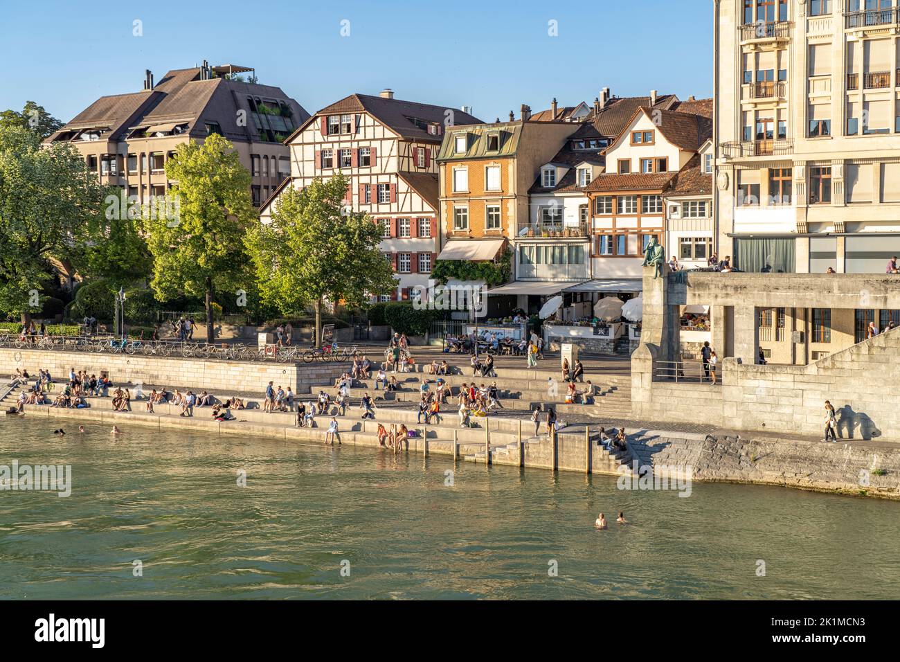 Altstadt Kleinbasel und Rhein in Basel, Schweiz, Europa | Old town ...