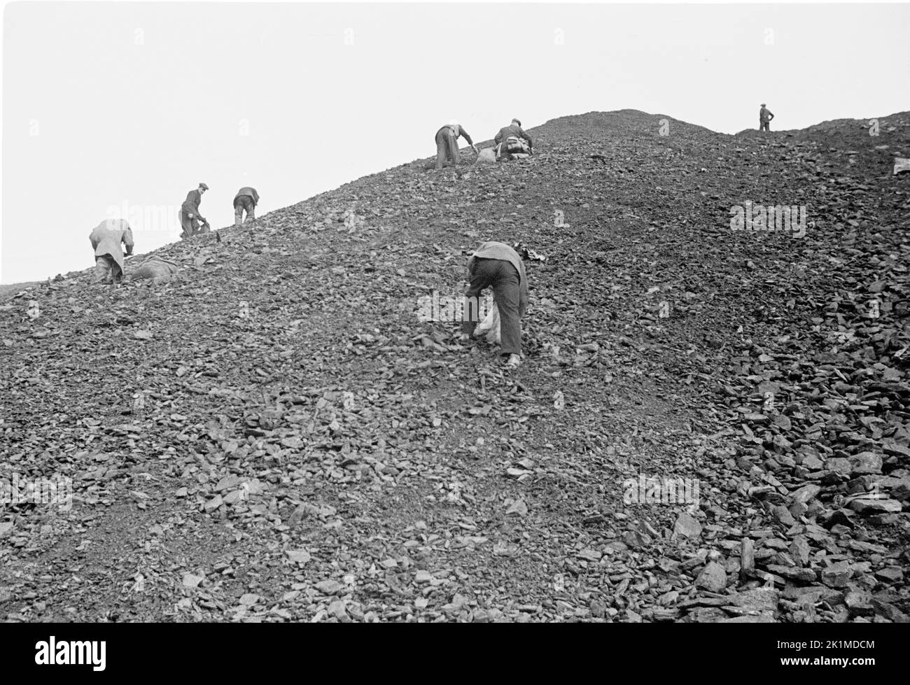 Coal mining wales 1930s hi-res stock photography and images - Alamy