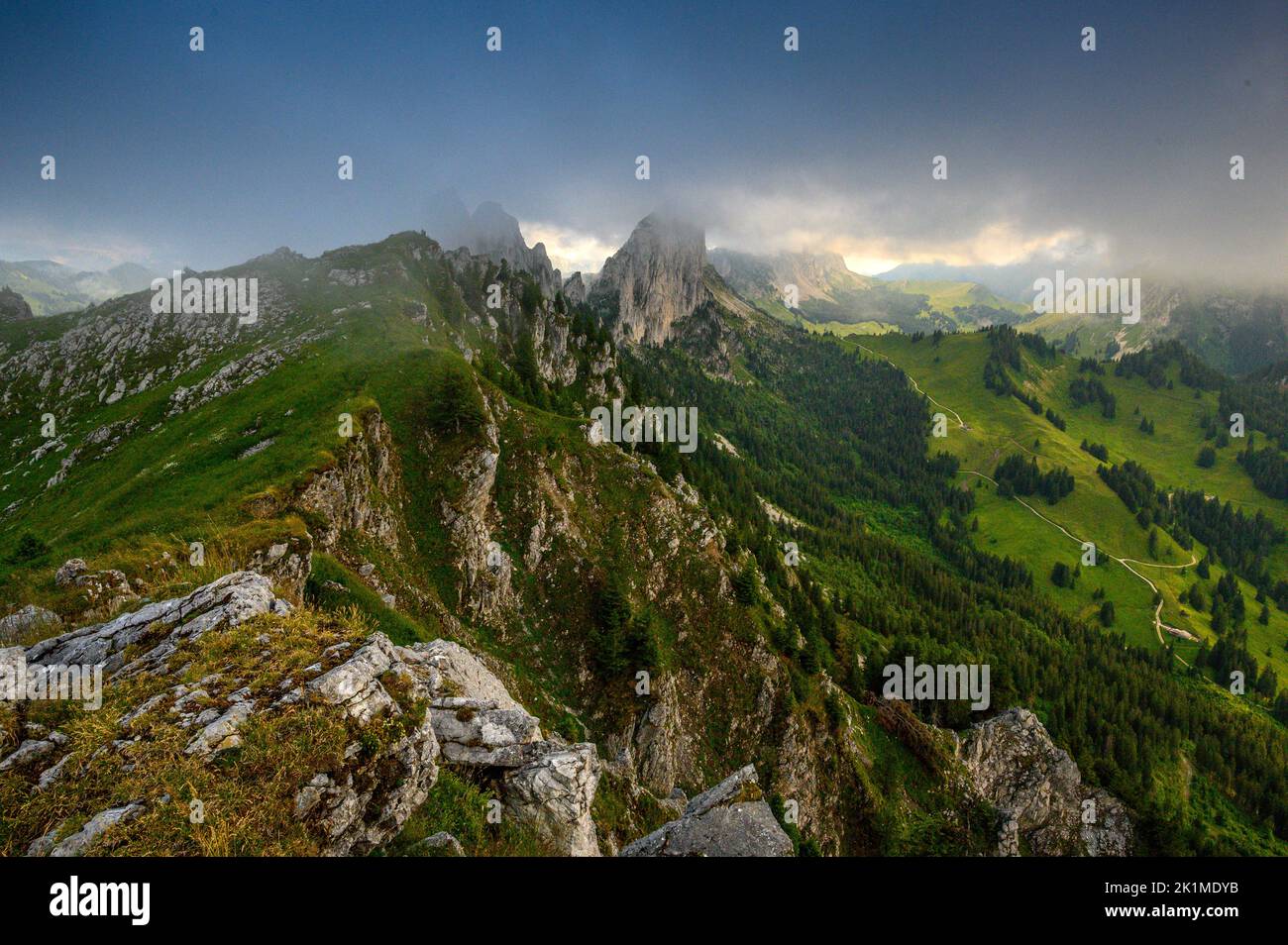 rugged peaks of Gastlosen in the alpine foothills of Fribourg Stock ...
