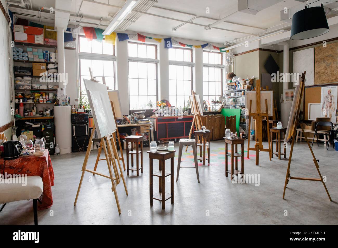 Artists studio window hi-res stock photography and images - Alamy