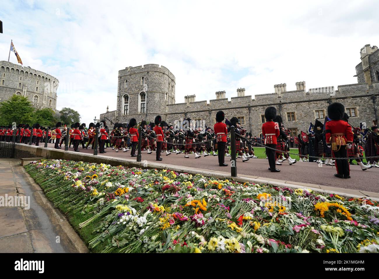 The State Hearse carrying the coffin of Queen Elizabeth II, draped in ...