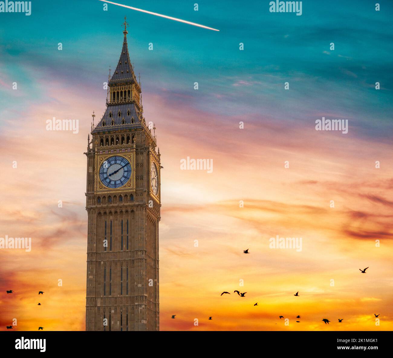 Big ben water hi-res stock photography and images - Alamy