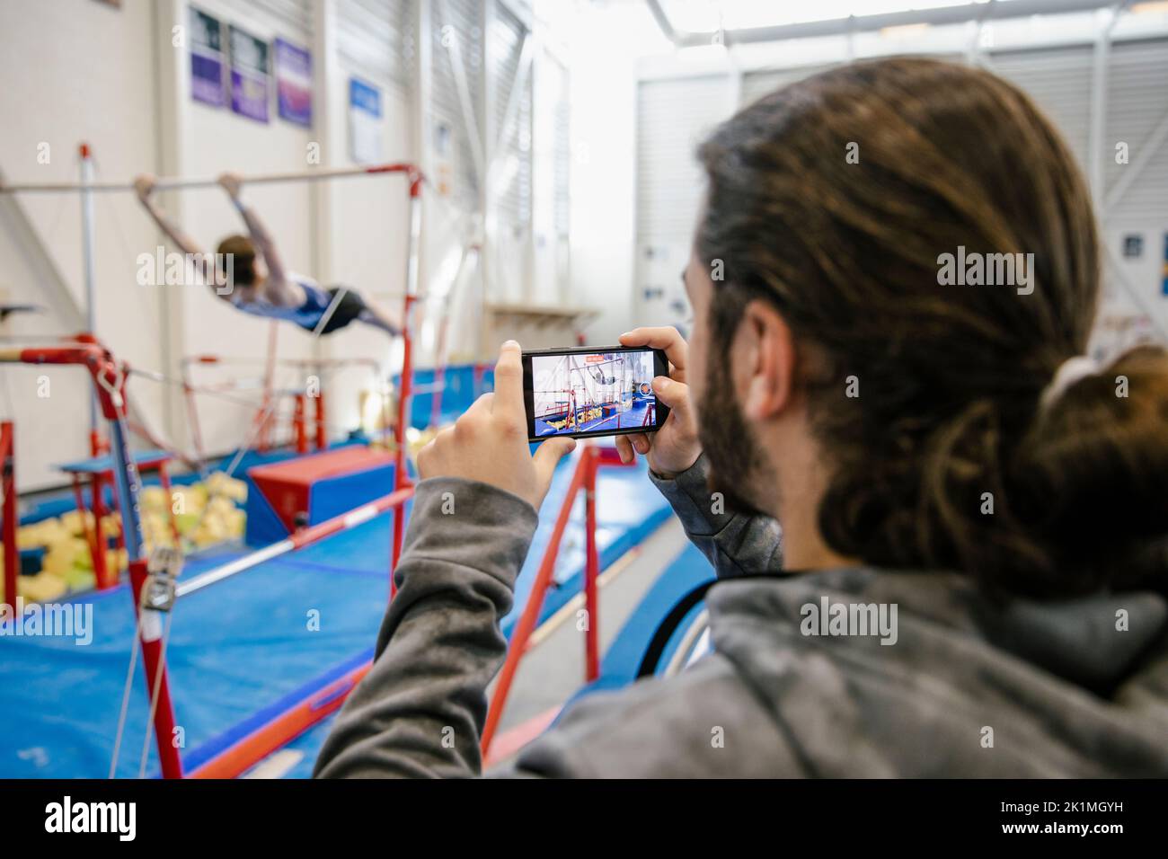 Man gymnast hi-res stock photography and images - Alamy