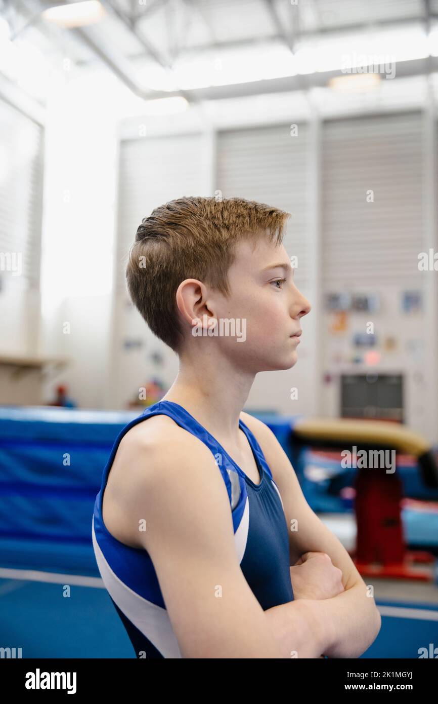 Gymnast male side view hi-res stock photography and images - Alamy