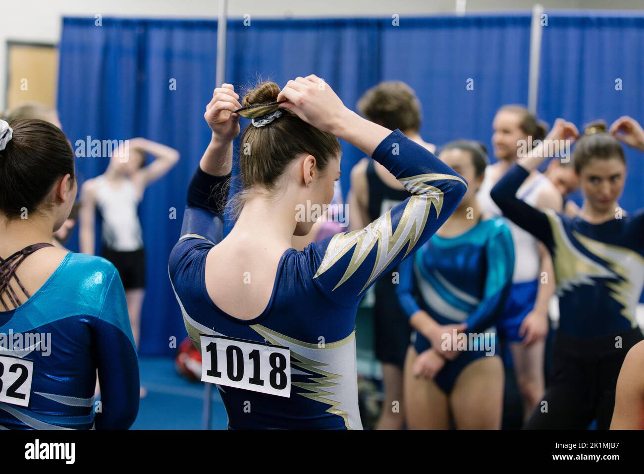 Female gymnast rear view hi-res stock photography and images - Alamy