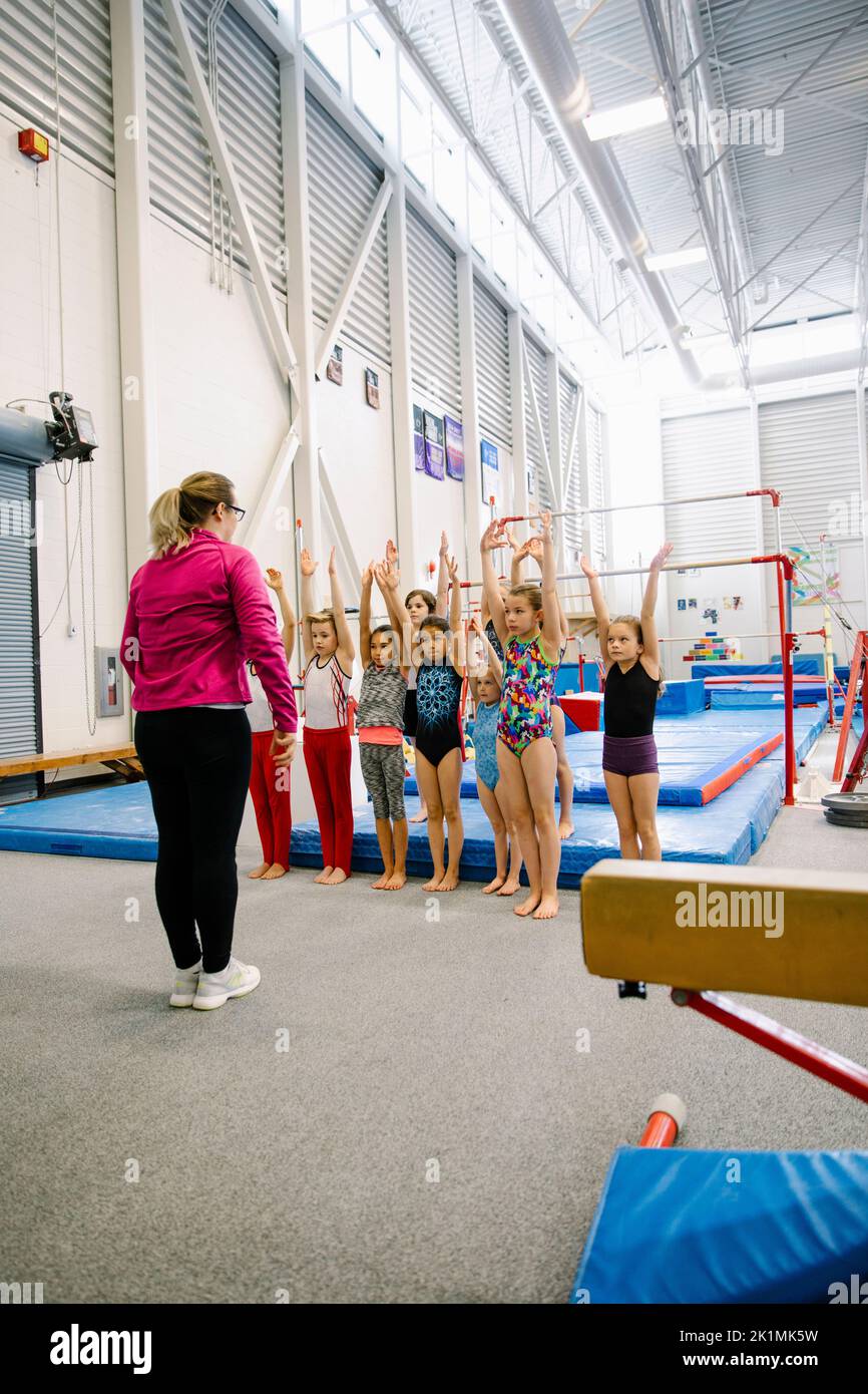 Stand coach hi-res stock photography and images - Alamy