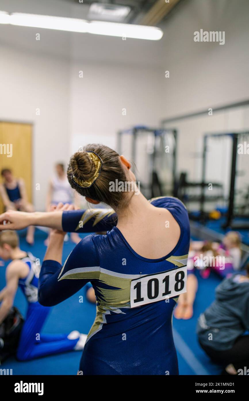 Female gymnast rear view hi-res stock photography and images - Alamy