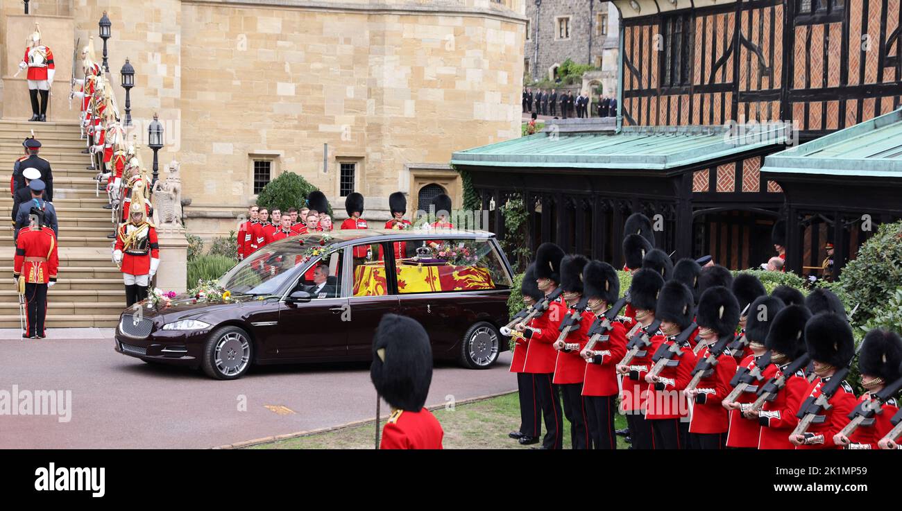 Queen to be laid to rest hi-res stock photography and images - Alamy