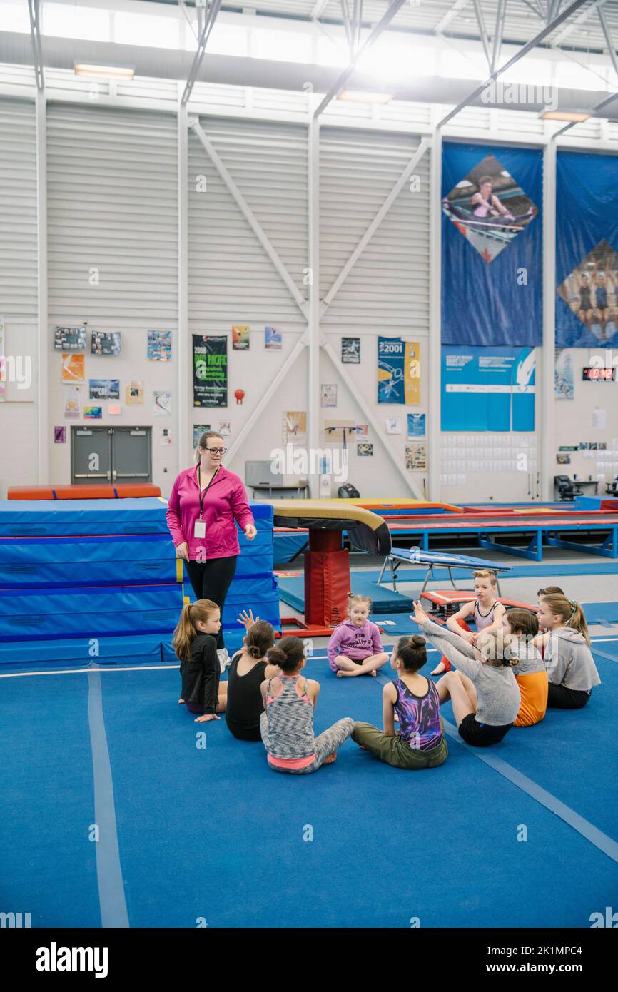 Coach leadership hi-res stock photography and images - Alamy