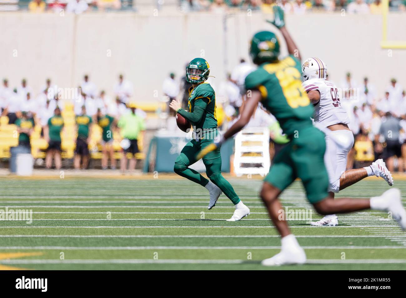 Baylor Bears quarterback Blake Shapen (12) rolls out to throw against ...