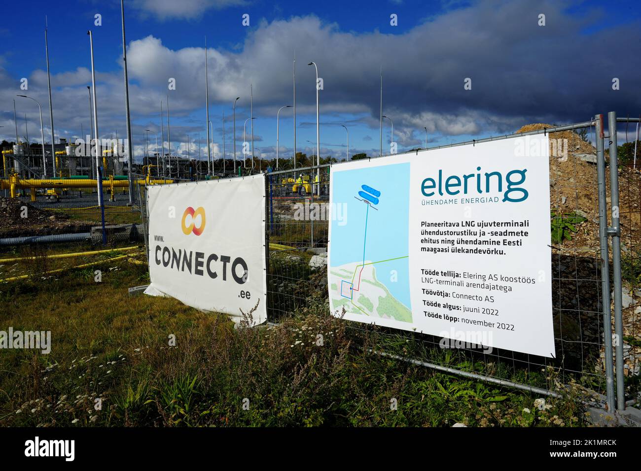 Gas transmission system operator hi-res stock photography and images ...