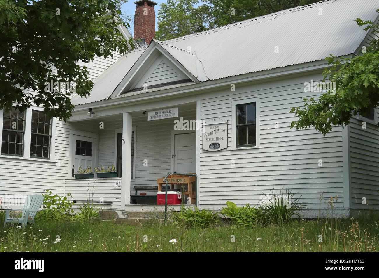 Once a one room schoolhouse, it served as an elementary school from the ...