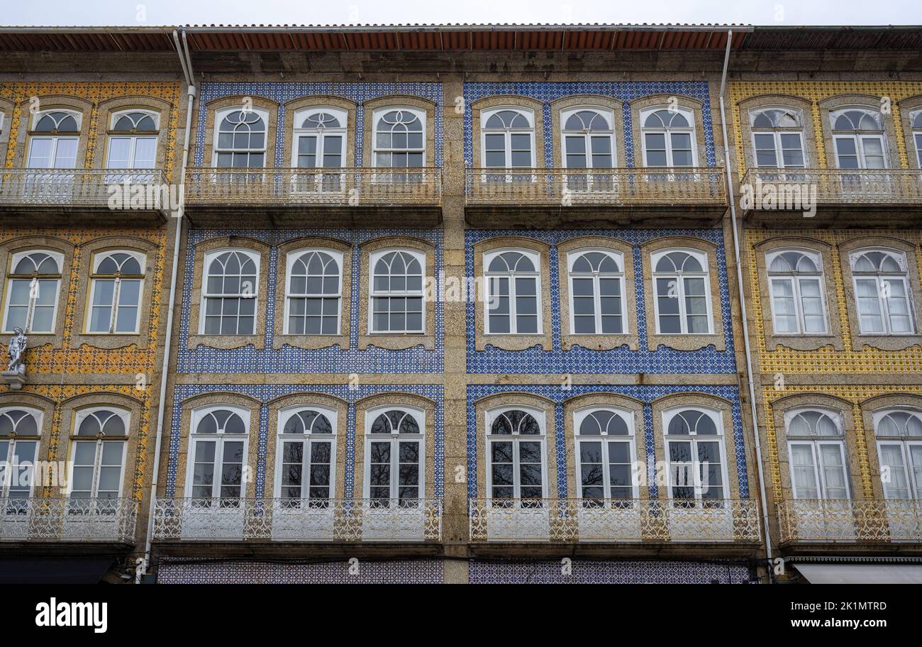 Traditional portuguese architecture hi-res stock photography and images ...