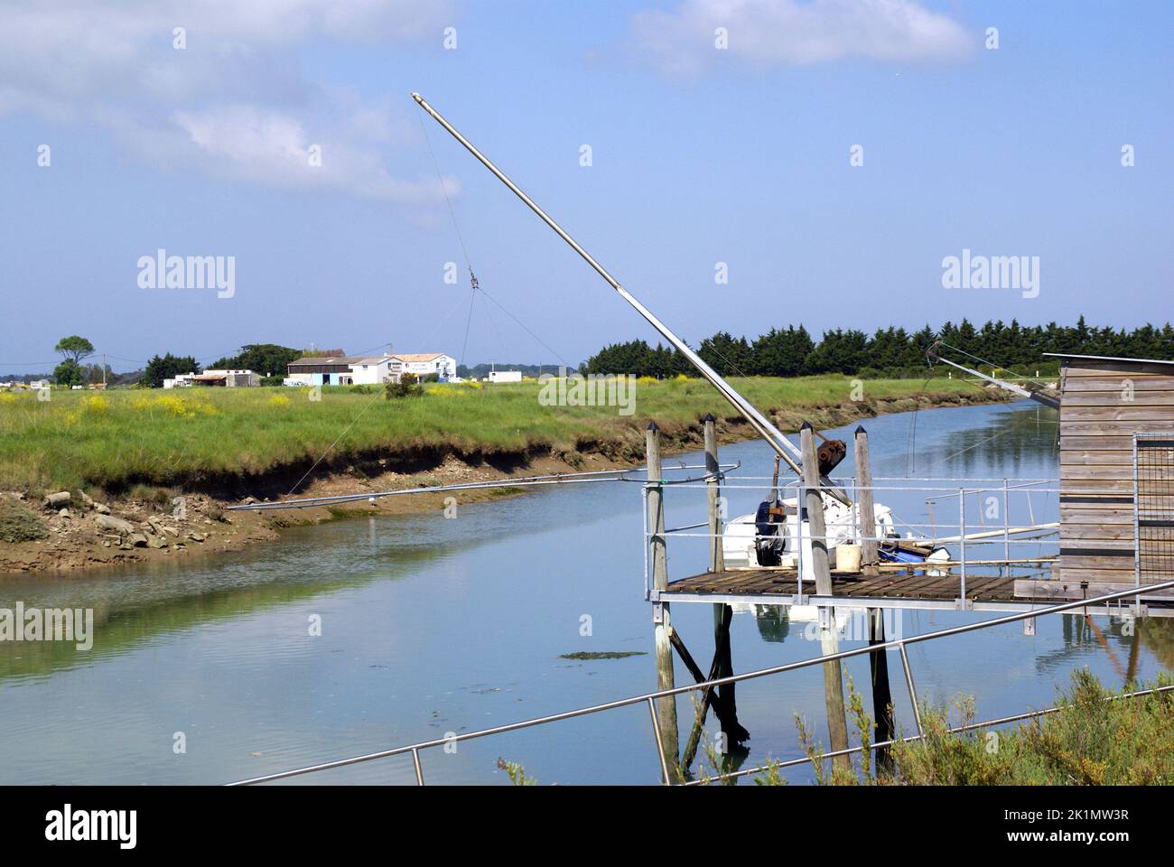 France: mechanised fishing on the Ile d'Oleron Stock Photo - Alamy