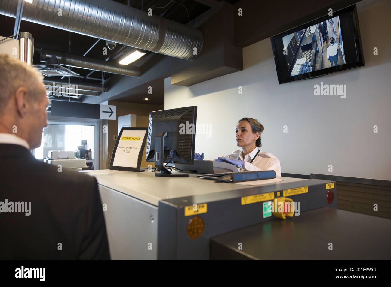 Airport security checking hi-res stock photography and images - Alamy