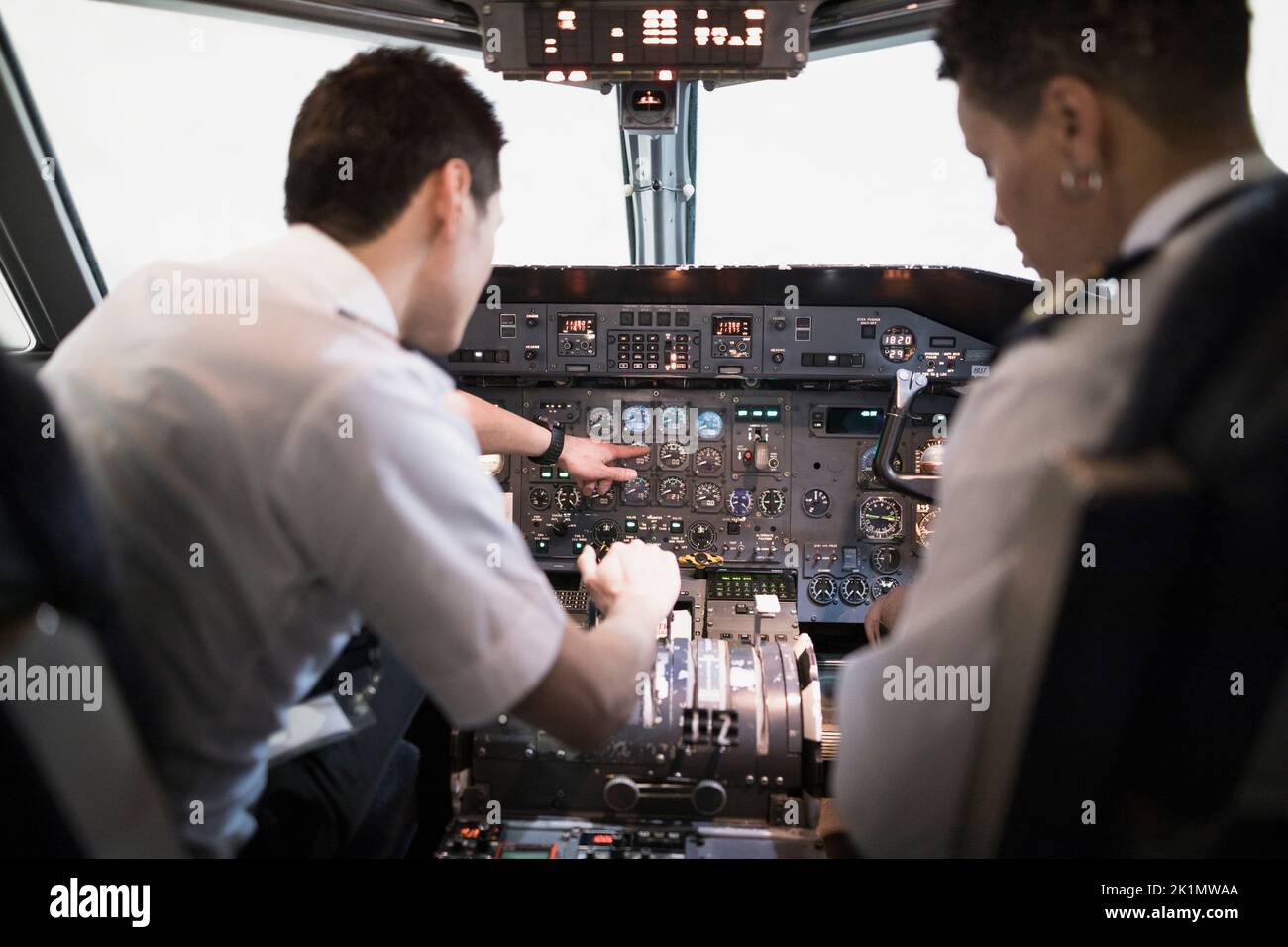 Cockpit pilots hi-res stock photography and images - Alamy