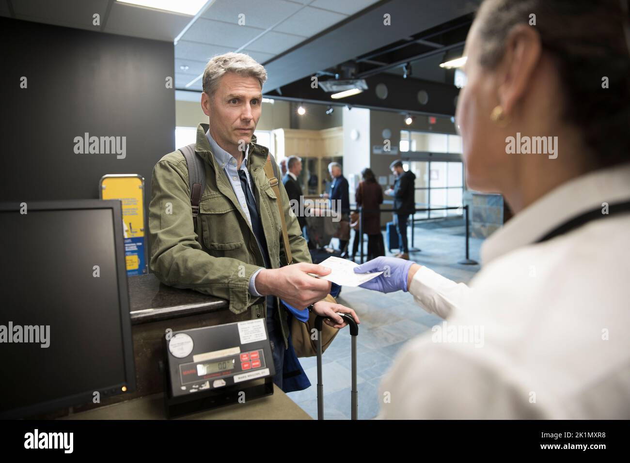 Passenger airport security hi-res stock photography and images - Alamy