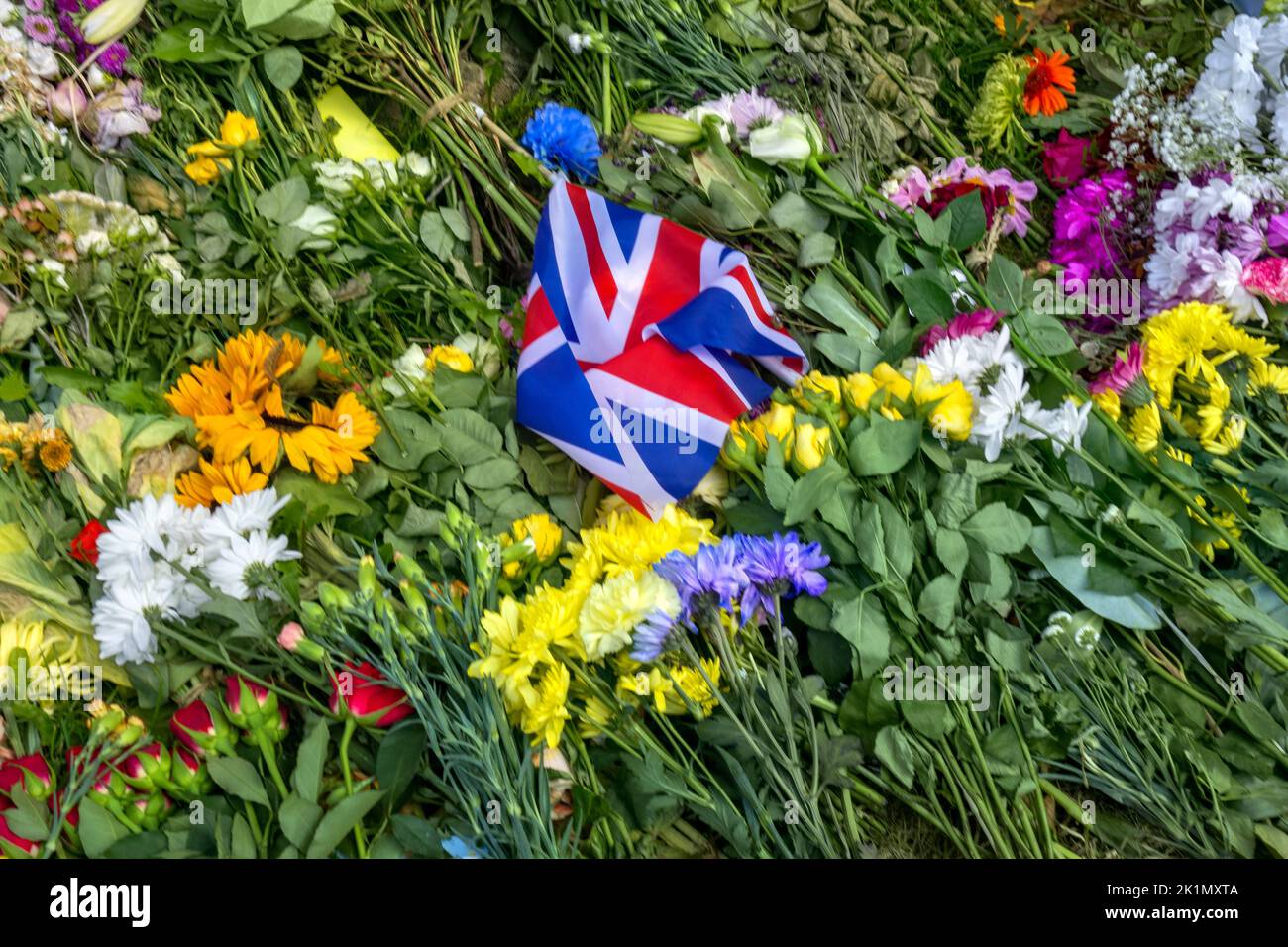 Floral tributes at St. Albans Cathedral, Hertfordshire UK on the death ...